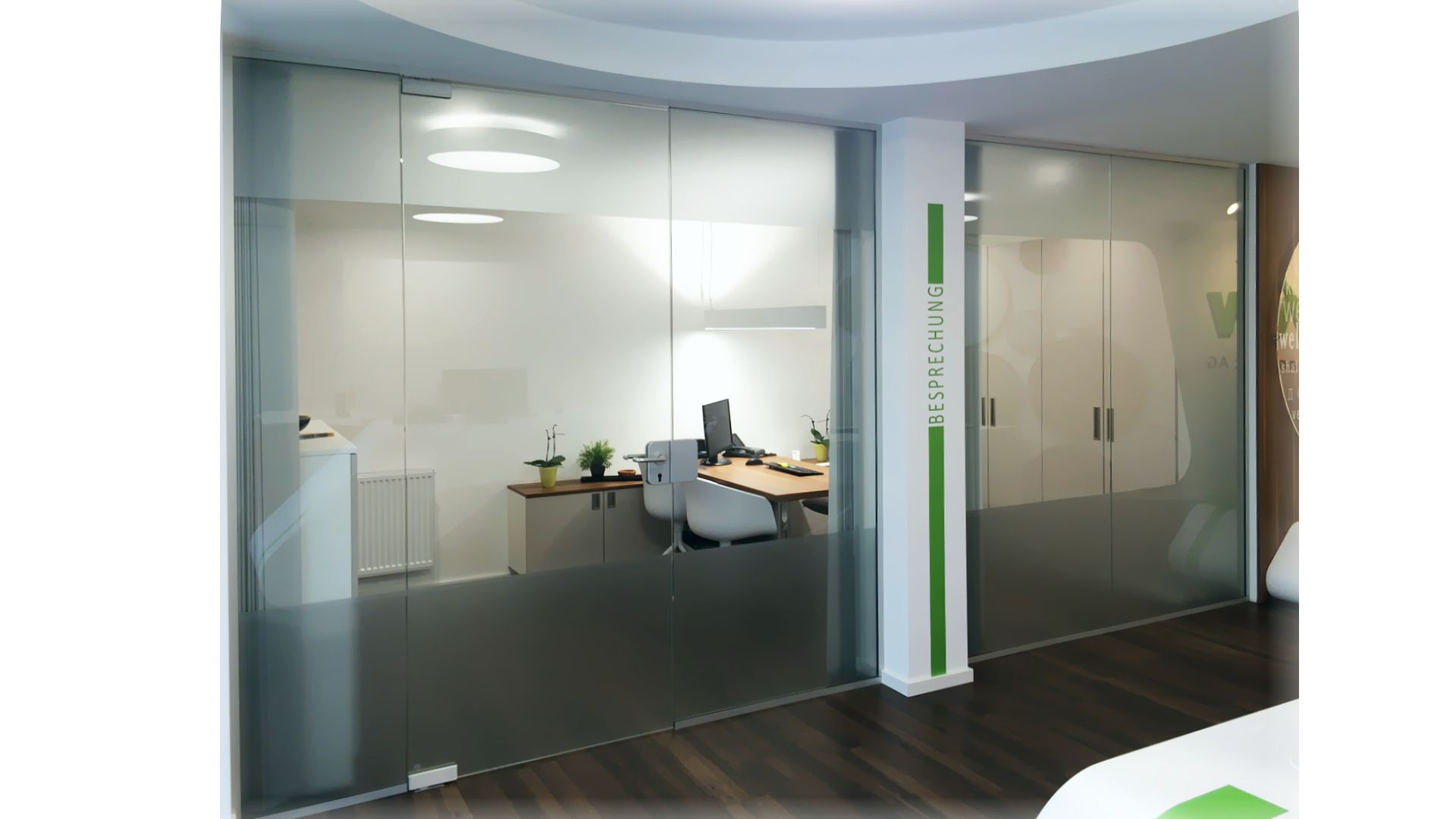 Glastrennwände in Büroräumen - Alle Vorteile auf einen Blick - GLAS ...